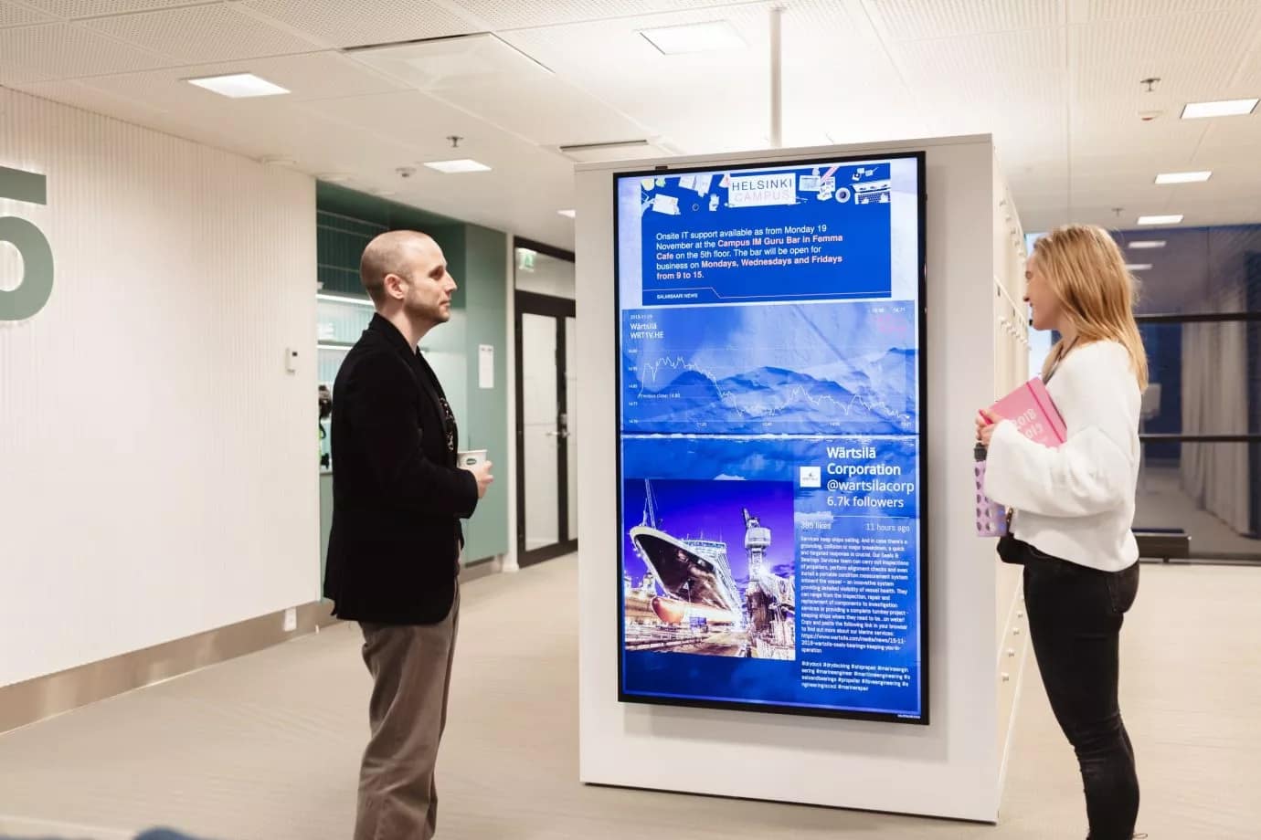 What are the Best Strategies for Leveraging Digital Signage in Employee ...