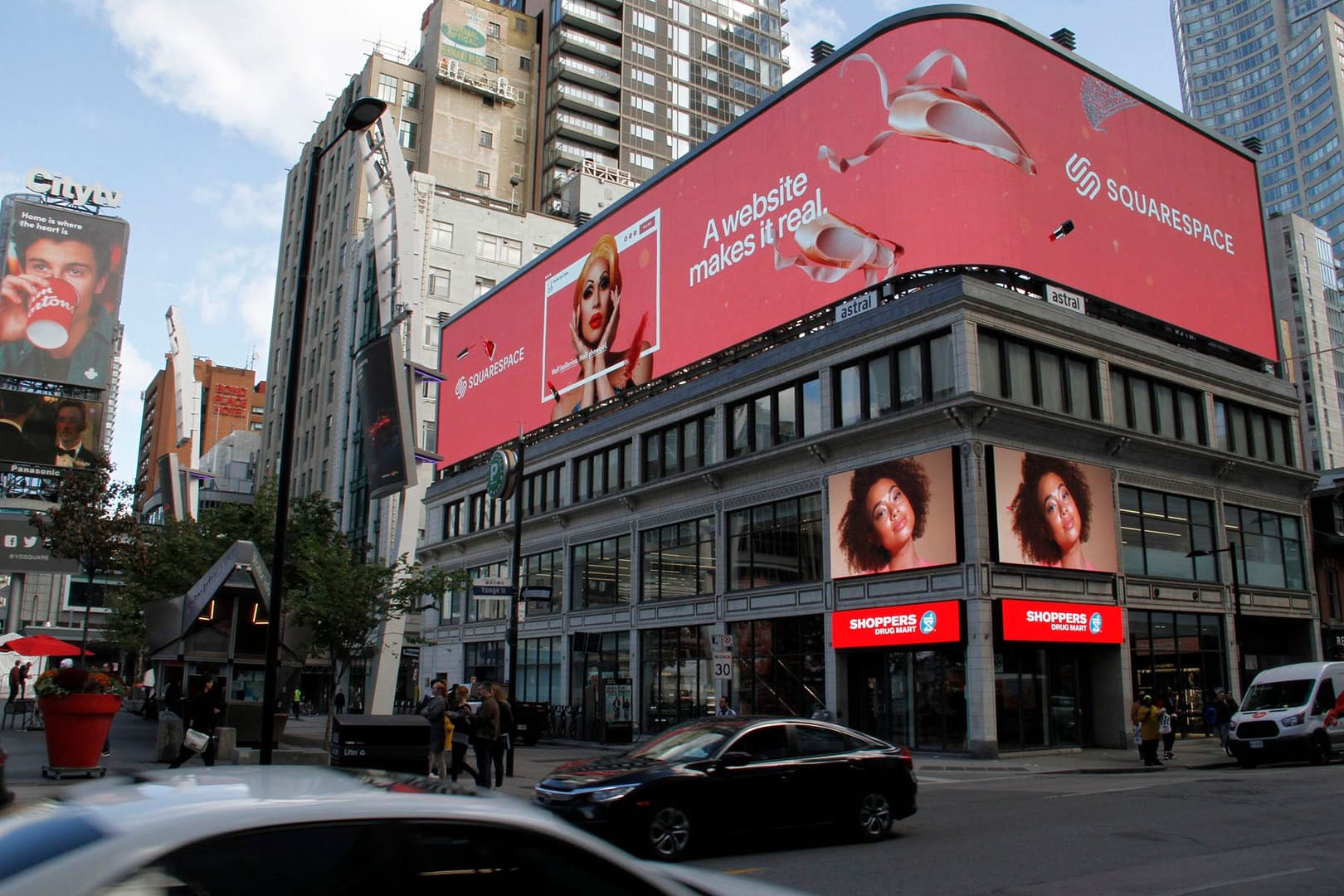 11 Types Of Outdoor Advertising That Works | AIScreen